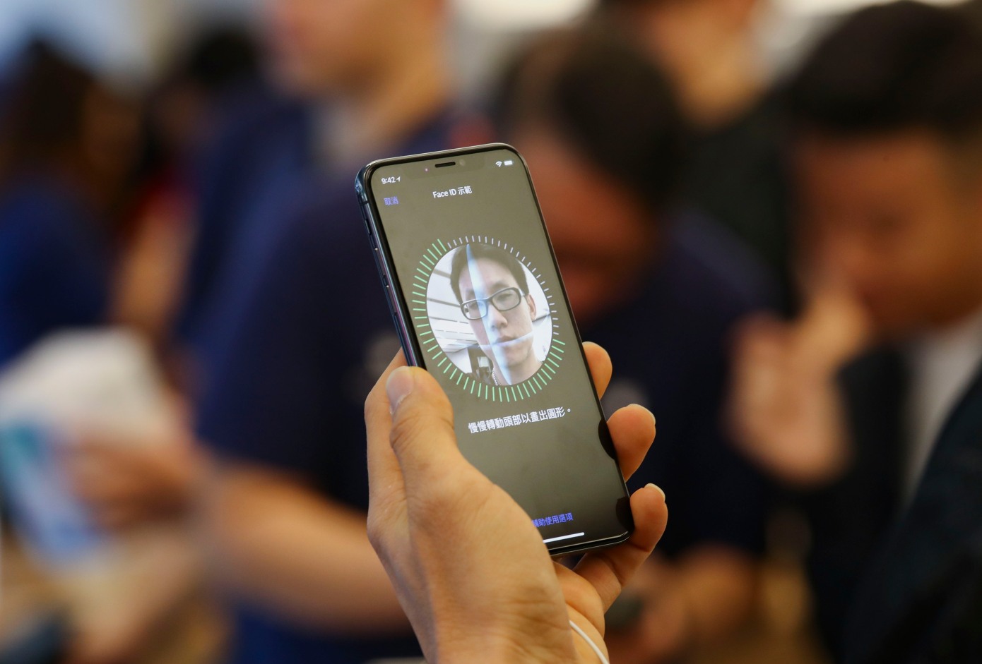 Latest Apple OS betas deliver Face ID with a mask and Universal Control ...